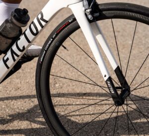 Factor O2 | Lightweight Road Bike | Vires Velo