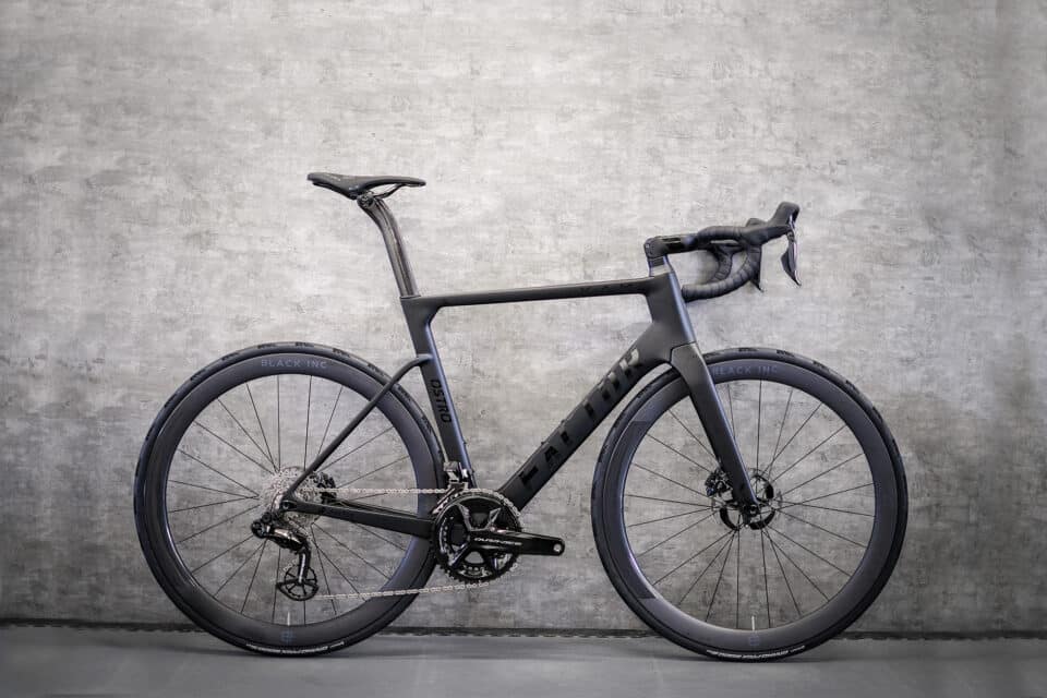 Factor OSTRO VAM Black Edition | Vires Velo