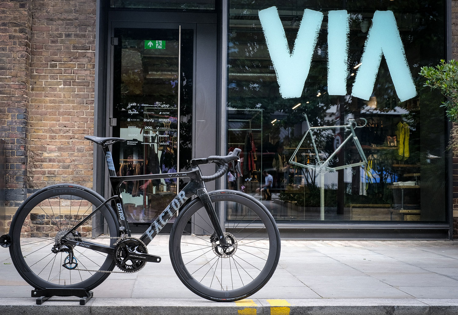 VIA London | Vires Velo