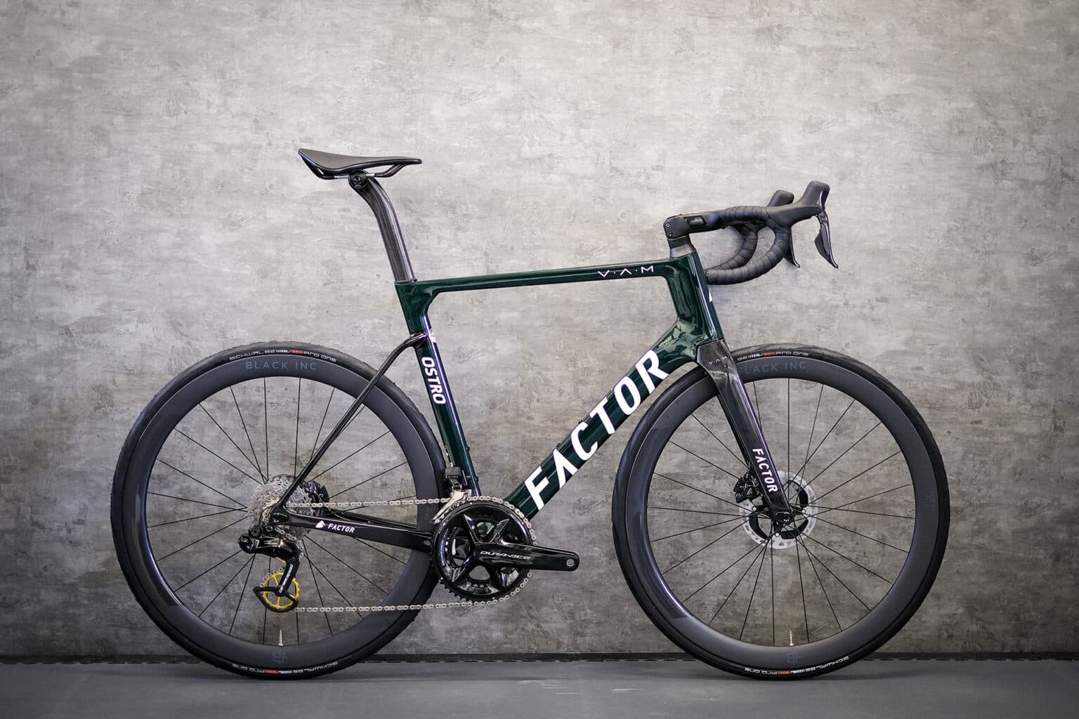 Factor OSTRO VAM Racing Green Edition | Vires Velo