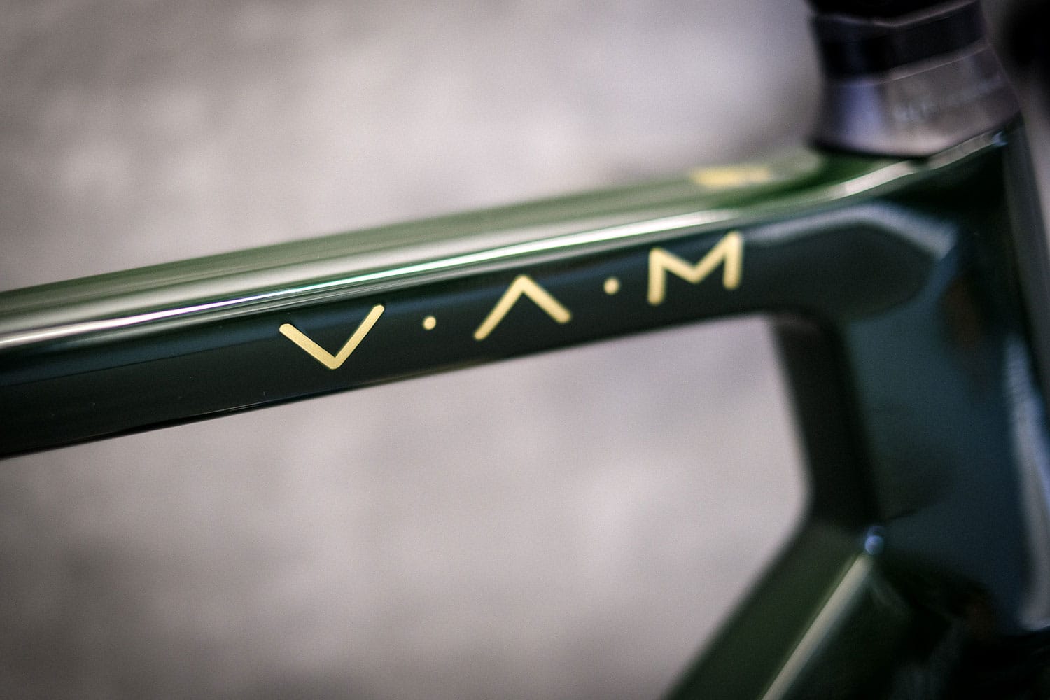 Factor OSTRO VAM British Racing Green & Gold Custom | Vires Velo
