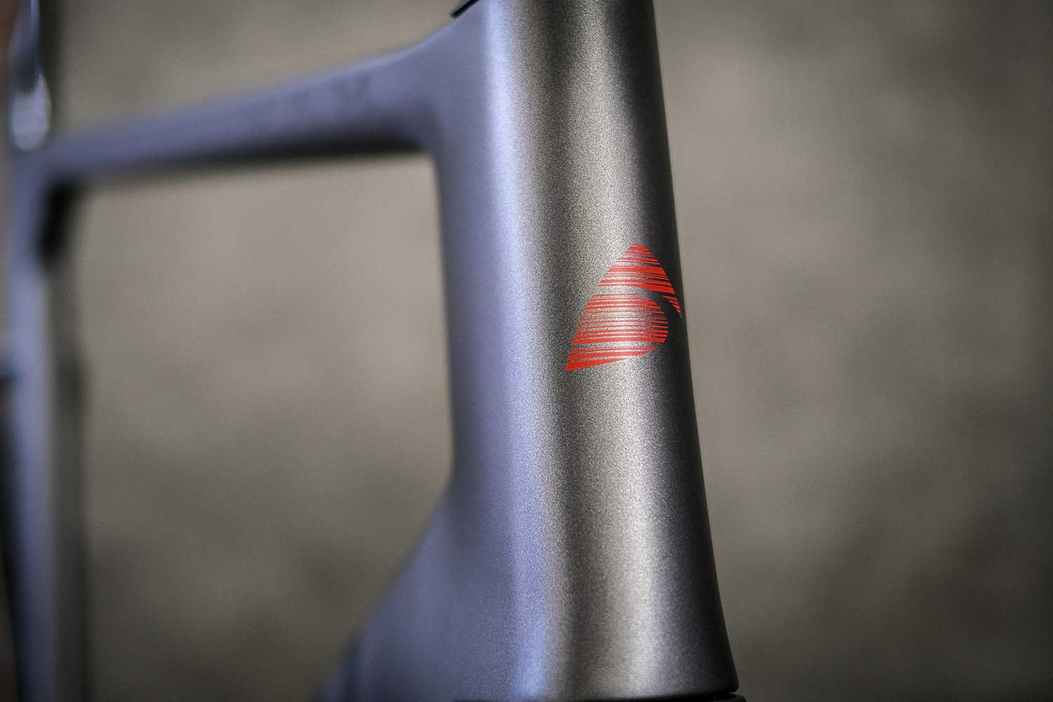 Factor OSTRO VAM Custom Gun Metal Grey | Vires Velo