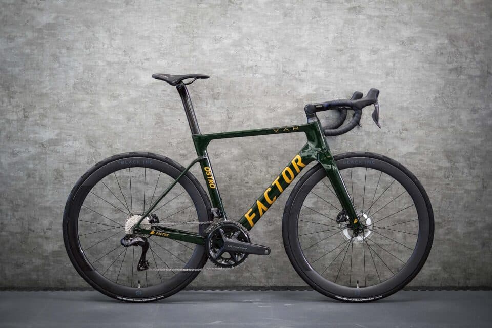 Factor OSTRO Custom Green and Gold | Vires Velo