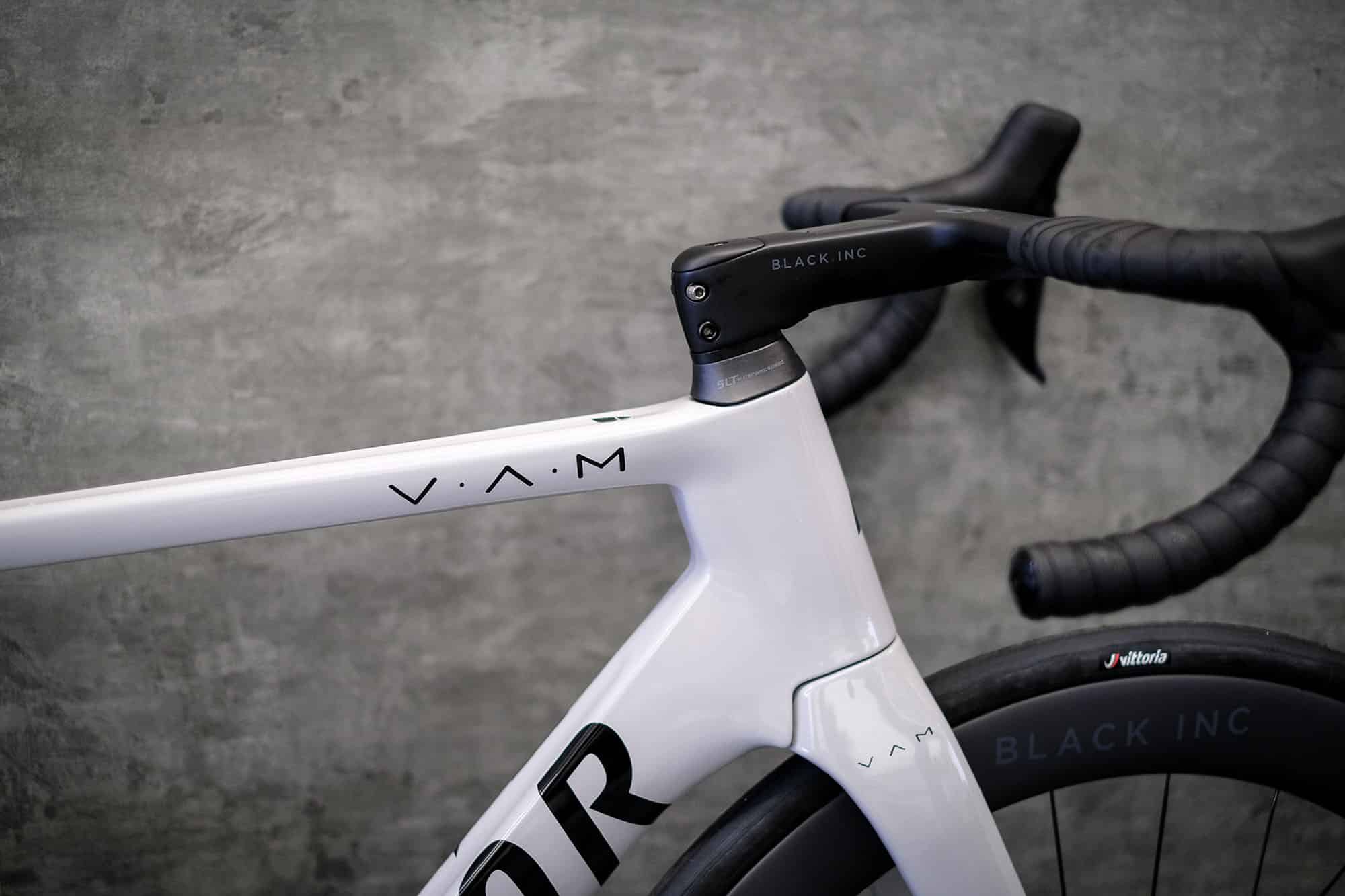 Factor OSTRO VAM Cool Grey and Black | Vires Velo