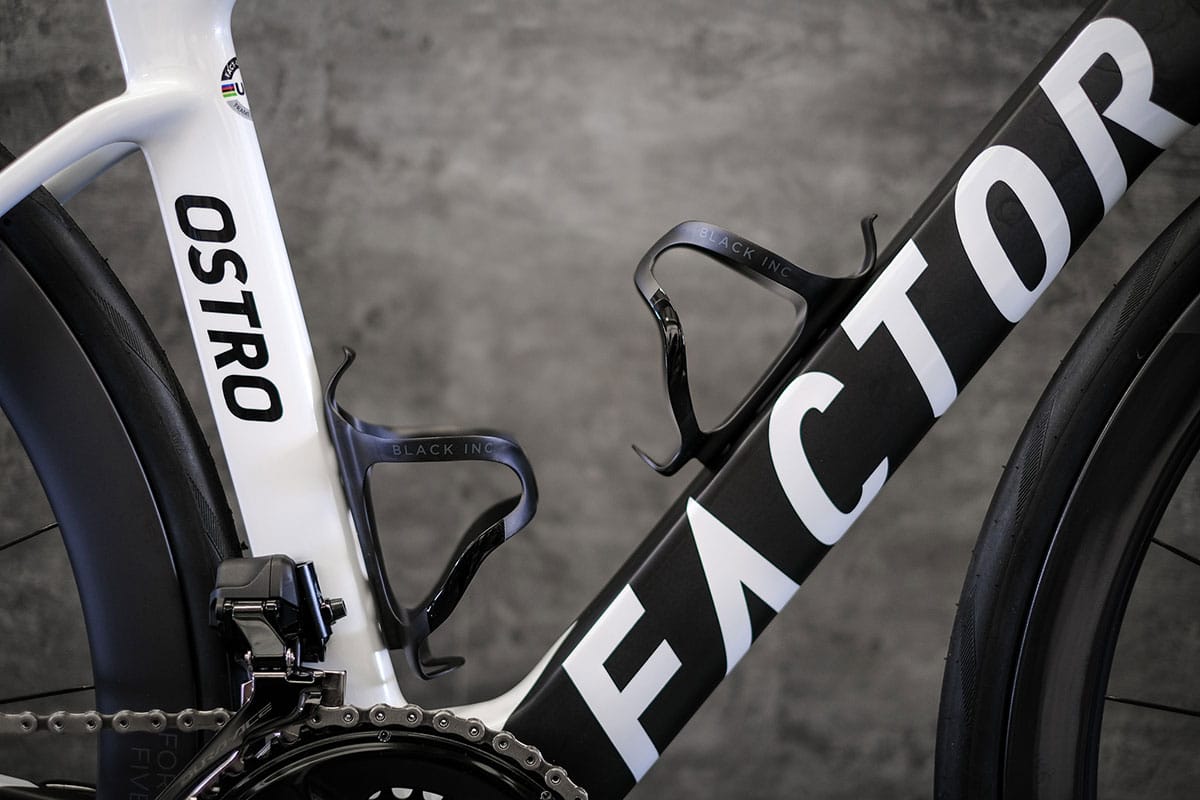 Factor OSTRO VAM Naked Carbon & Pearl White | Vires Velo