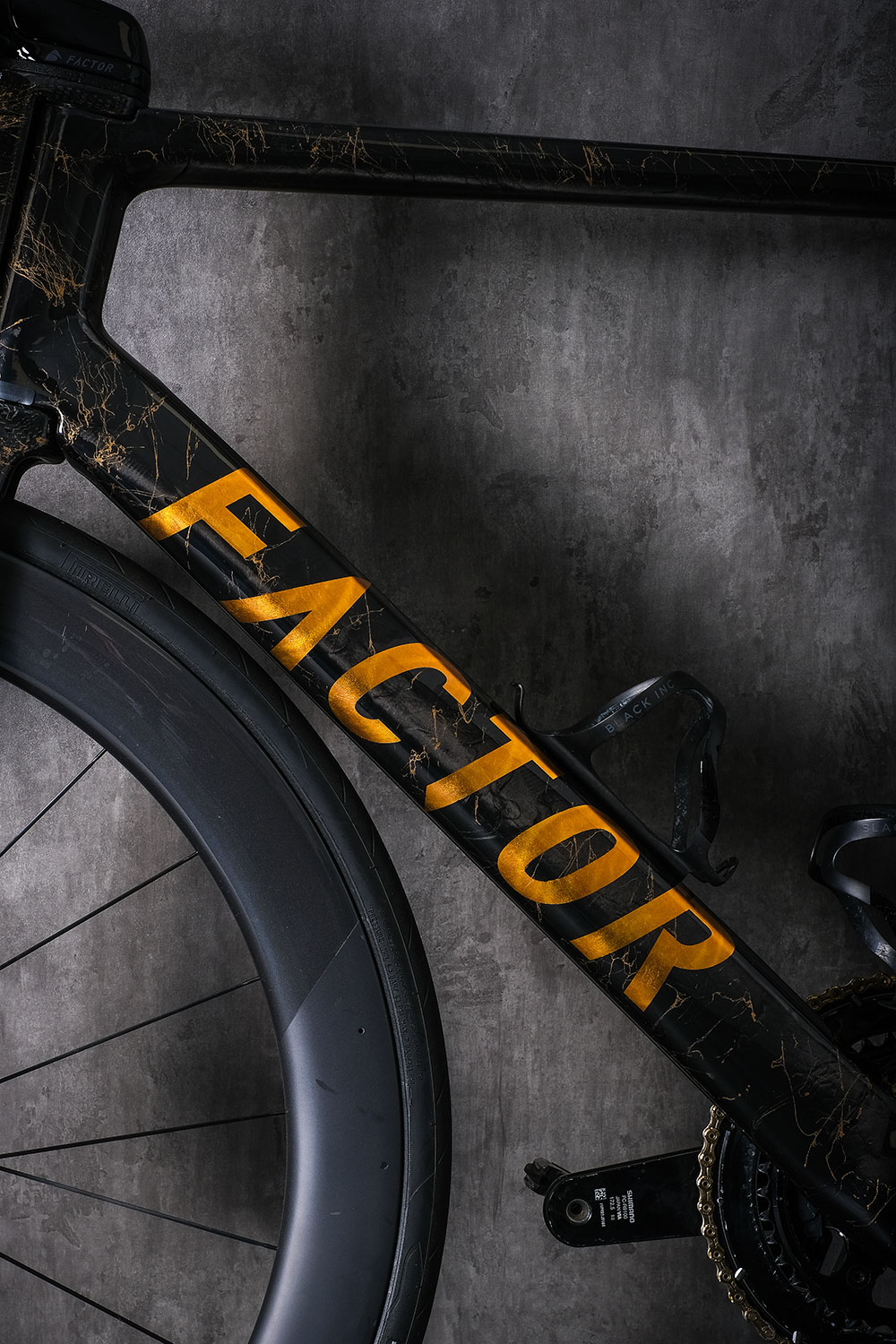 Factor ONE Custom Gold & Carbon | Vires Velo