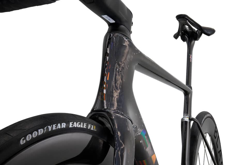 Factor OSTRO VAM Black | Vires Velo