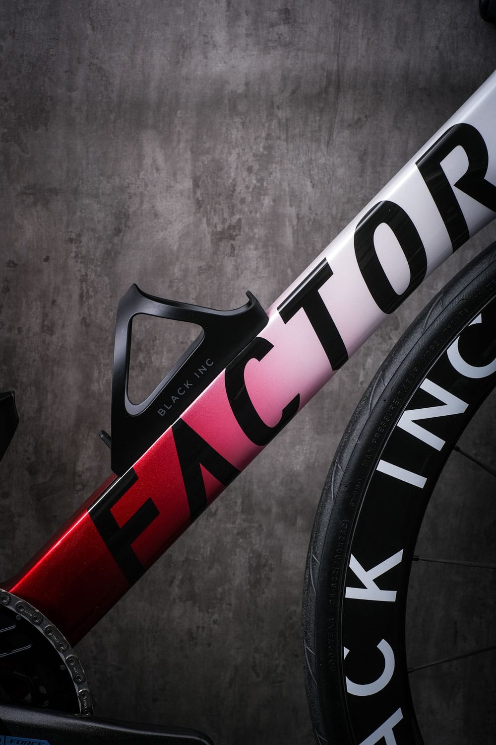 Factor OSTRO VAM Prisma Studio - Pearl White & Crimson Red Gradient ...